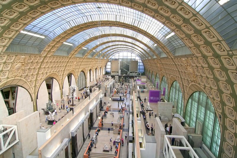 Paris modern building editorial photo. Image of painting - 23246891