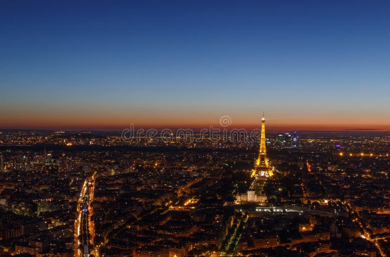 Paris at night editorial stock image. Image of downtown - 95504859