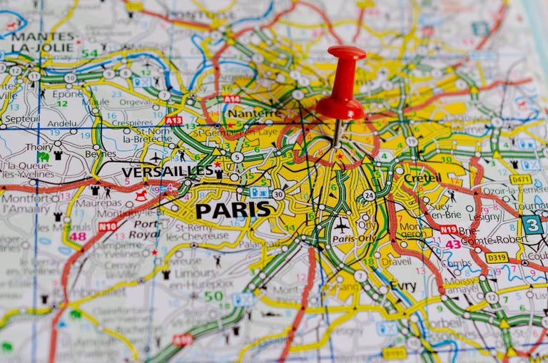 Paris no mapa foto de stock. Imagem de paris, estradas - 96099266