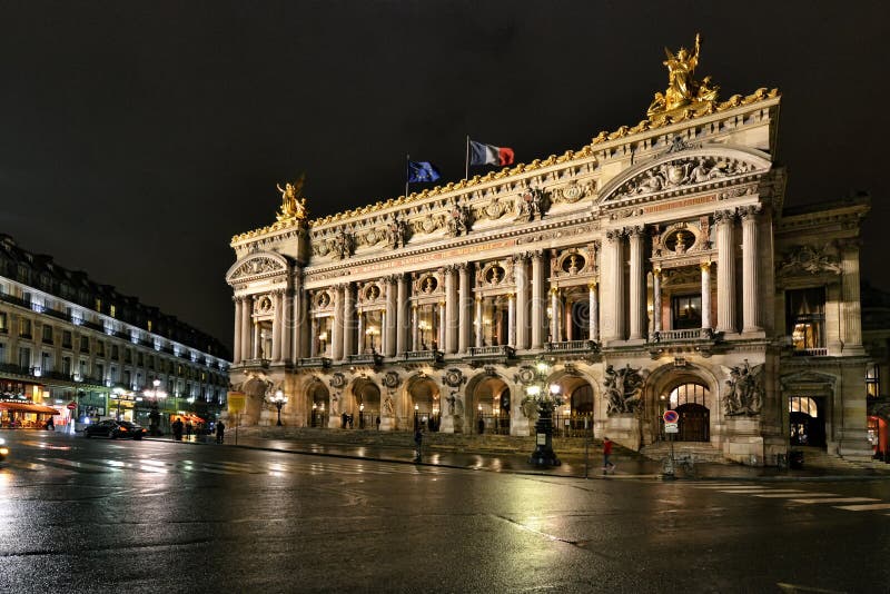 Paris Opera at night editorial image. Image of dark, arches - 62435450