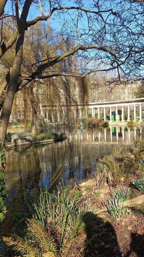 Paris, Parc de Monceau stock image. Image of autumn - 255956479