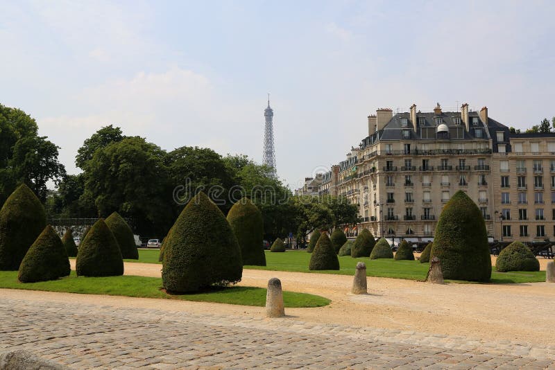 Paris s greenery stock image. Image of photograph, paris - 49018395
