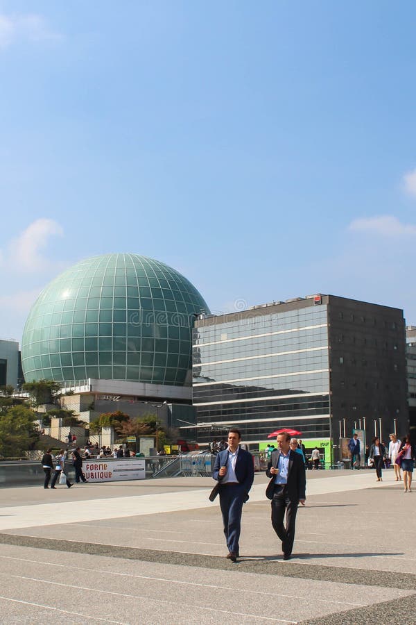 PARIS - SEPTEMBER 04: View of La Defense on September 04, 2012 ...
