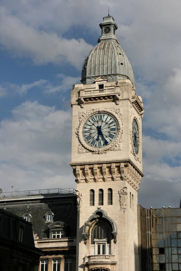 Paris station stock photo. Image of railroad, gare, building - 6367124