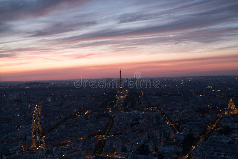 Paris at sunset editorial stock photo. Image of defense - 77078528