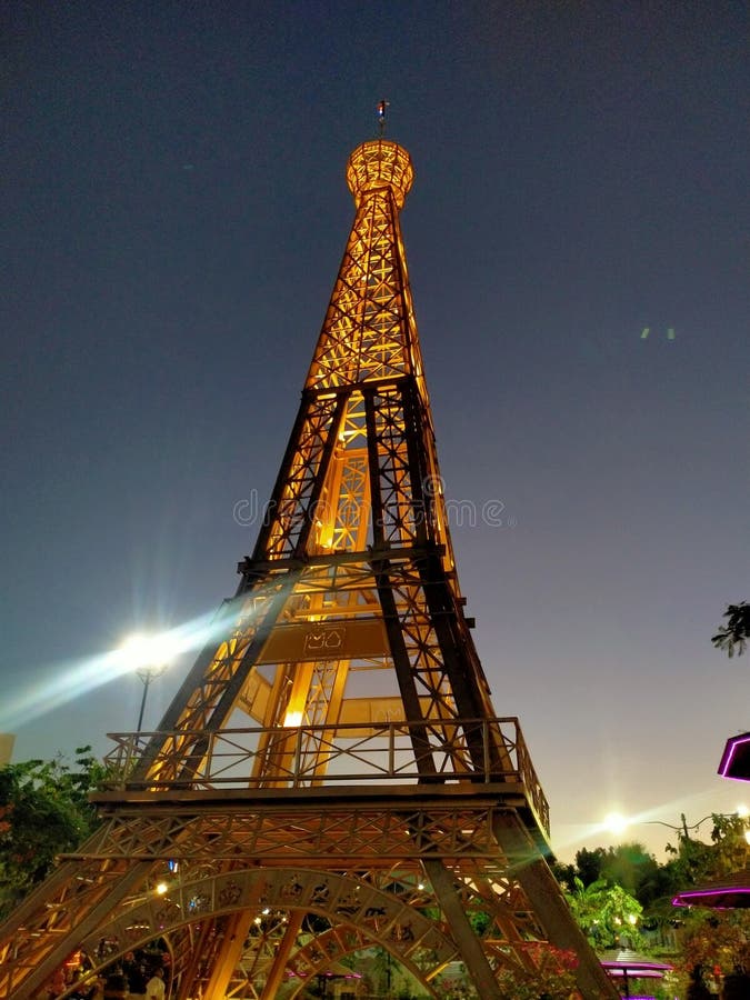 The Paris Tower is so Beautiful Editorial Stock Photo - Image of spire ...