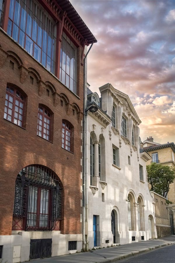 Paris, typical building editorial photography. Image of detail - 290395222