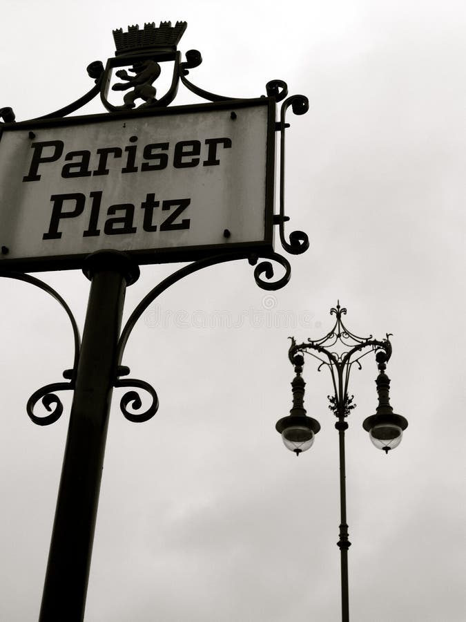 Pariser Platz stock image. Image of platz, berlin, pariser - 43690825