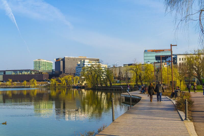 Park in Cluj-Napoca editorial stock photo. Image of people - 39534618