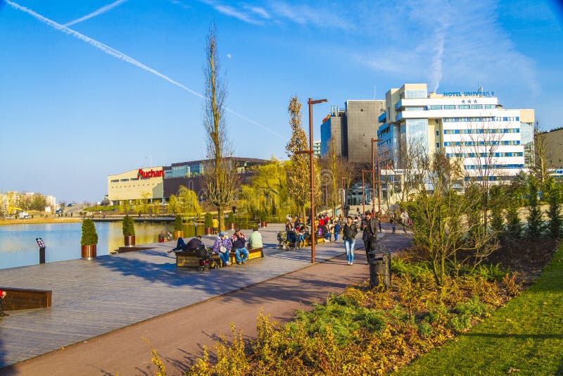 Park in Cluj-Napoca editorial stock image. Image of break - 39534699