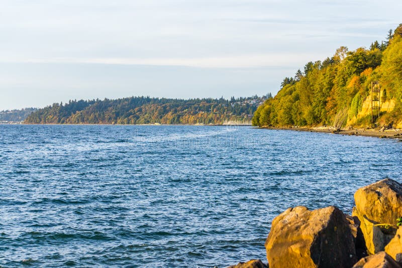 Park Fall Shoreline stock image. Image of state, park - 165577153