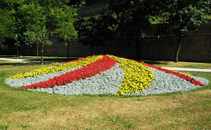 Park flower decoration stock image. Image of summer, outdoor - 15087859