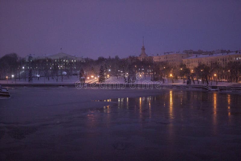 Park at night a heavy snow stock image. Image of alley - 87930693