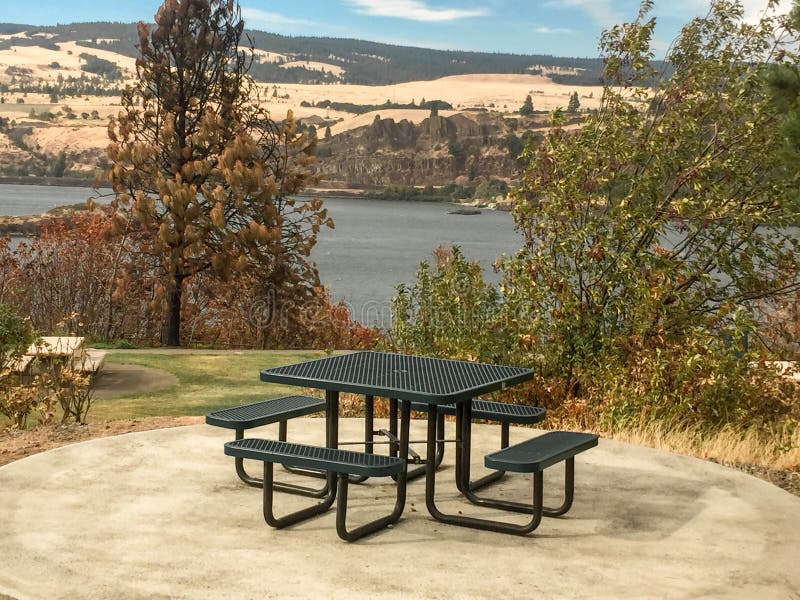 Park setting stock image. Image of river, beautiful - 128625419