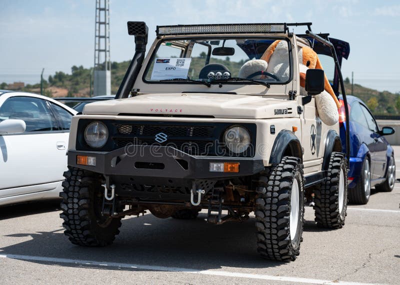 Suzuki Samurai Car