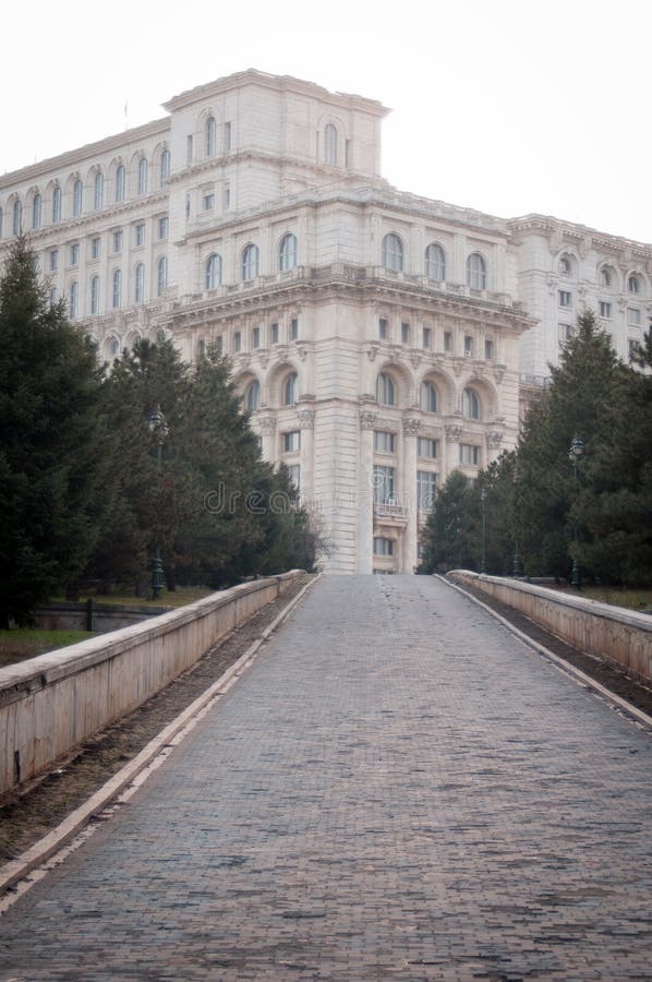 Parliament palace alley editorial photo. Image of romania - 49653386