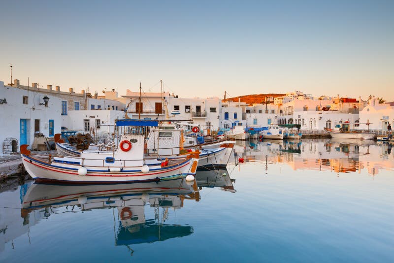 NAOUSA-STADT, PAROS-INSEL, GRIECHENLAND, IM JULI 2017: Redaktionelles ...