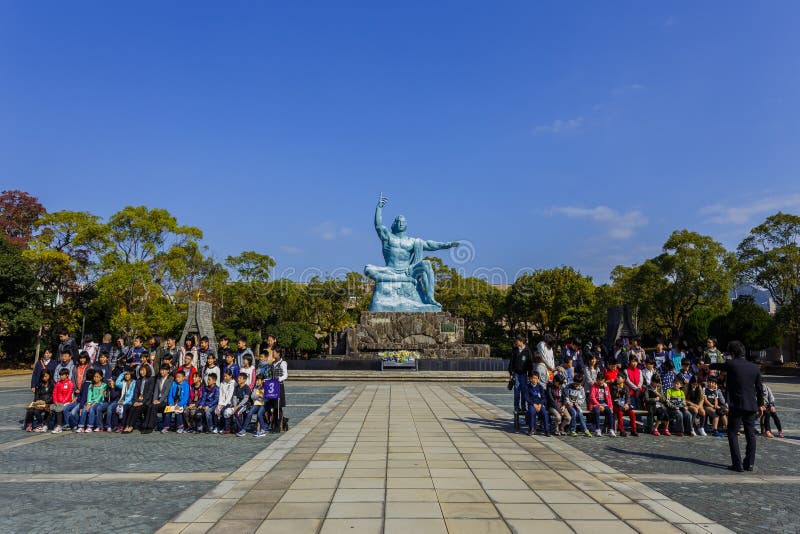 Parque da paz de Nagasaki foto de stock editorial. Imagem de erradicar ...