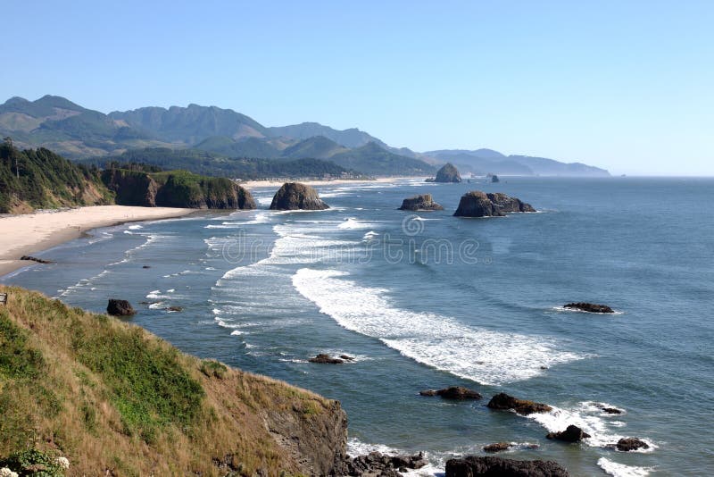 Parque Estadual De Ecola, Costa De Oregon & Oceano Pacífico Imagem de ...