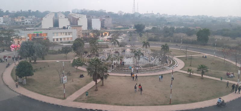 Parque De La Caminata Redondo Imagen de archivo - Imagen de caminata ...