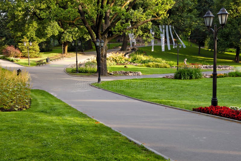 Parque de la ciudad imagen de archivo. Imagen de ciudad - 27556181