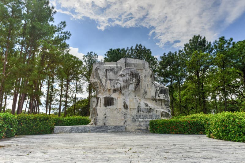 Parque De Lenin - La Habana, Cuba Foto de archivo - Imagen de muerto ...