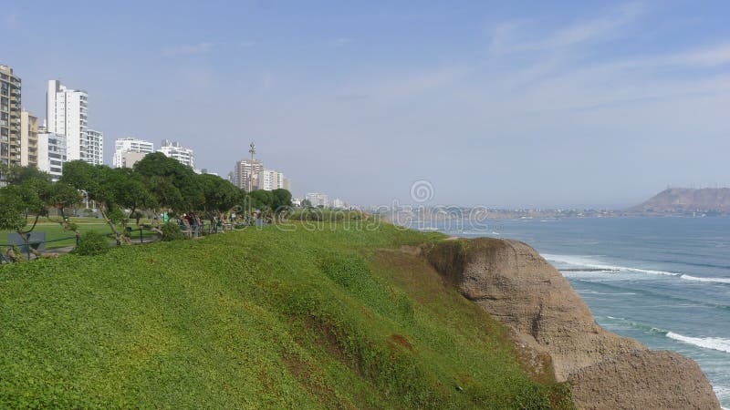 Parque De Maria Reiche No Distrito De Miraflores De Lima Foto de Stock ...