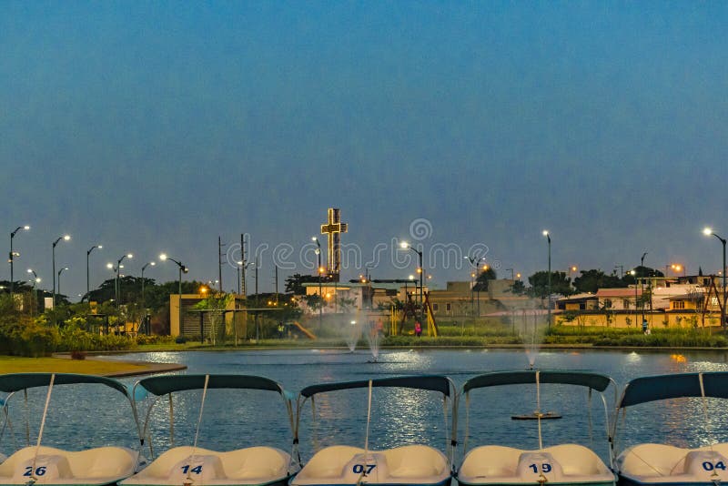 Parque De Samanes, Guayaquil, Ecuador Foto de archivo - Imagen de cielo ...