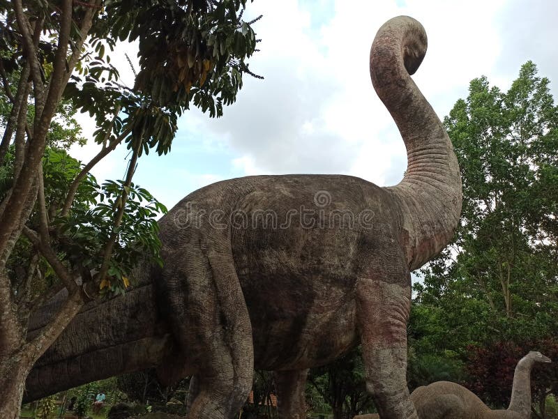 Parque Dinosaur Majalengka West Java Foto de archivo - Imagen de arte ...