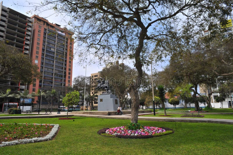 Parque El Olivar Em San Isidro Lima Peru Imagem Editorial - Imagem de ...