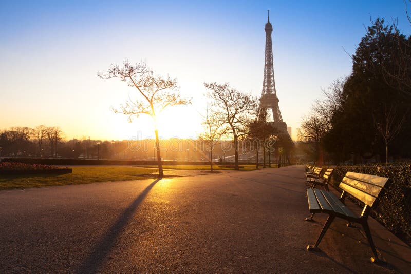 Parque Em Paris: Palácio De Jardin Du Luxembourg Foto de Stock - Imagem ...