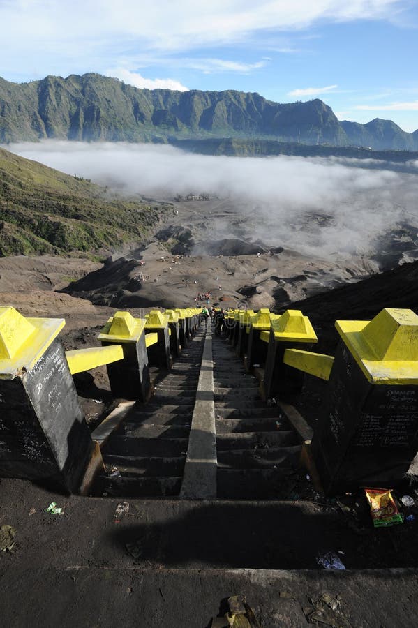 Parque Nacional De Bromo-Tengger-Semeru Na Ilha De Java Imagem de Stock ...