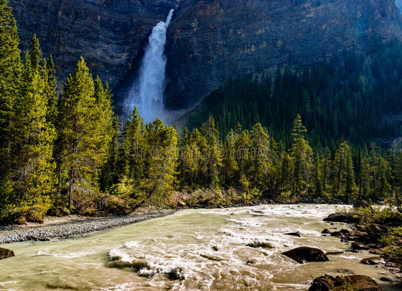 Parque Nacional Yoho River Yoho Columbia Bribia Canada Foto de archivo ...