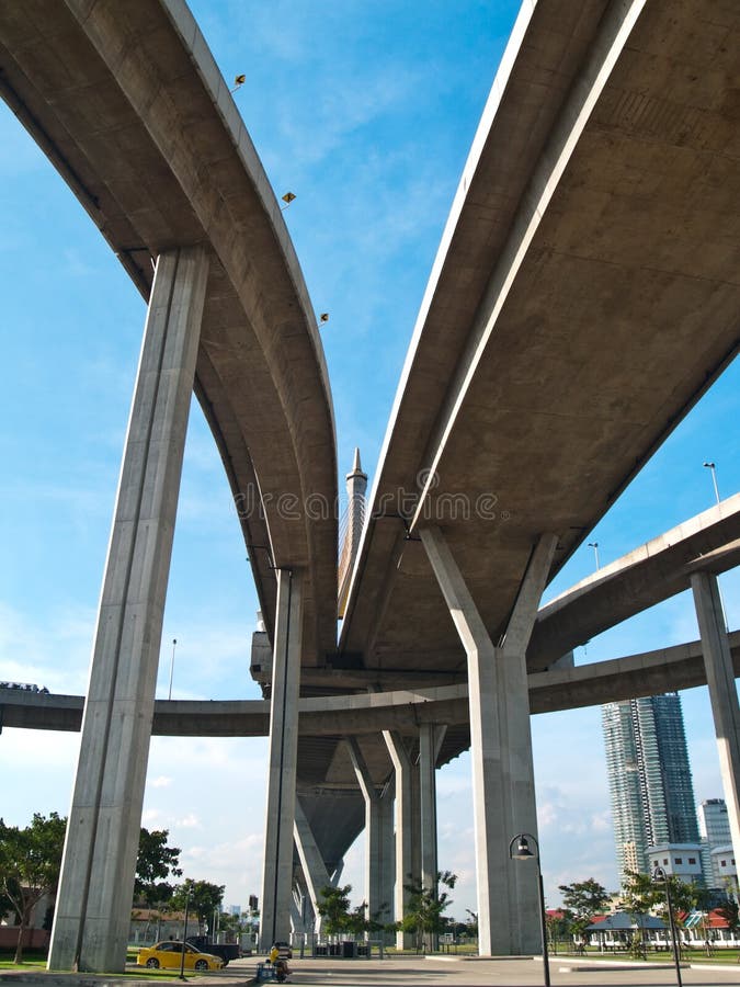 Homeless Encampment Under Bridge in Los Angeles Editorial Photo - Image ...