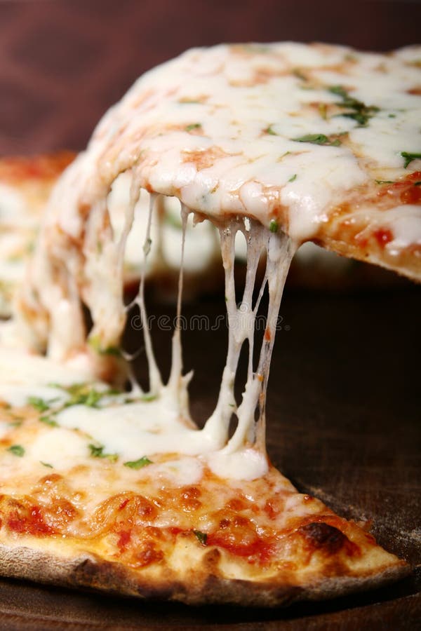 Part de pizza photo stock. Image du mozzarella, chaud - 1268548