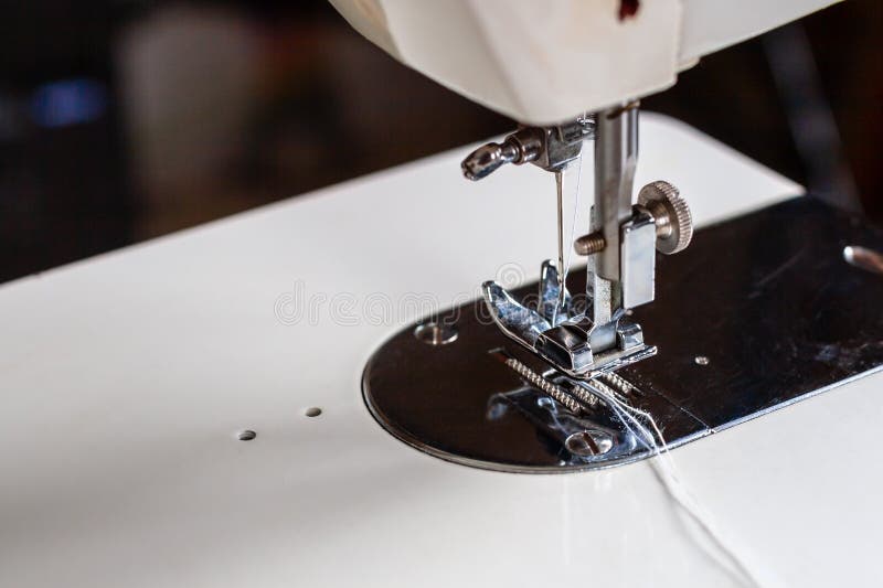 365 Shuttle Sewing Machine Stock Photos - Free & Royalty-Free Stock ...