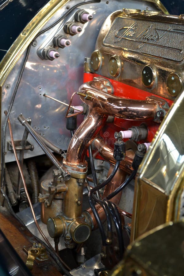 Part of the Old Combustion Engine in Beaulieu England Editorial ...