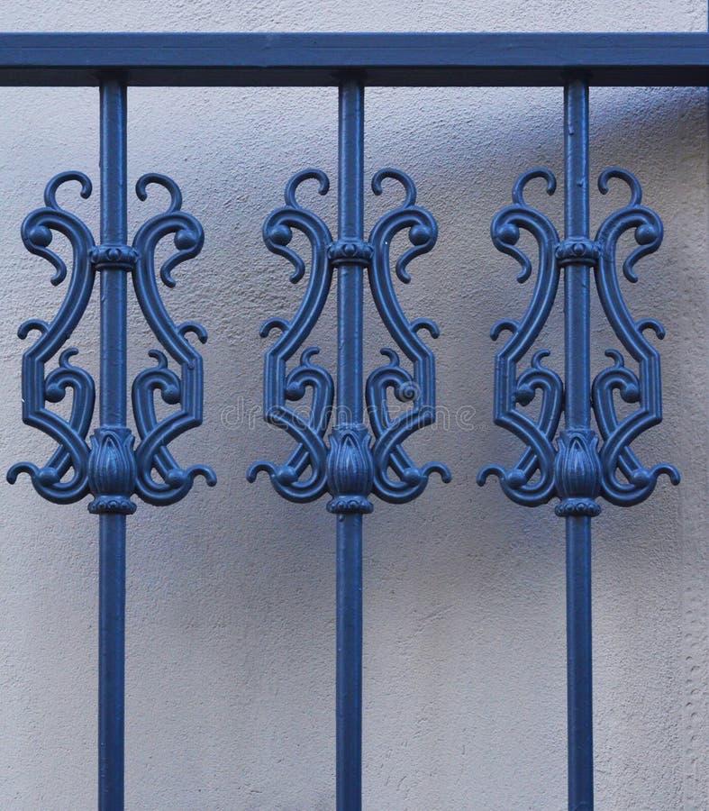 Barras De Hierro Forjado. Textura De Hierro Negro Y Fondo Foto de ...
