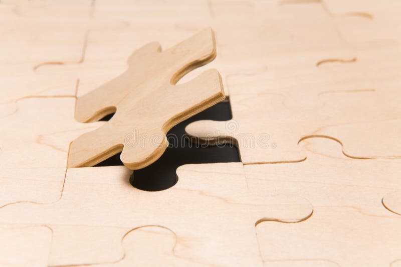 Parte final do enigma imagem de stock. Imagem de terno - 1557579