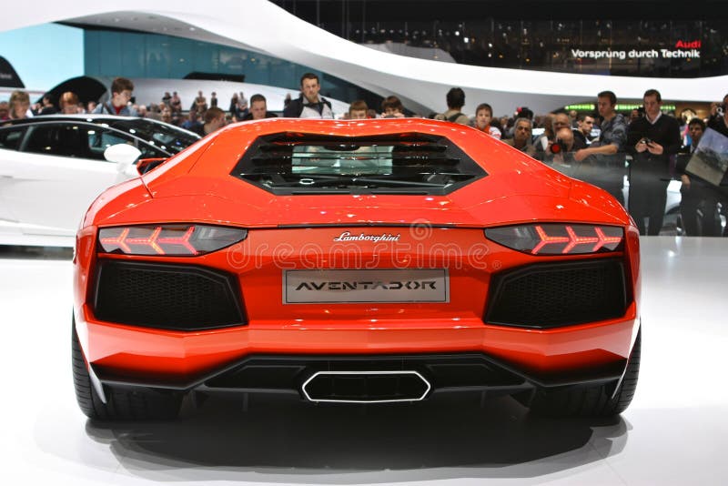 Parte Traseira De Lamborghini Aventador Imagem Editorial - Imagem de ...