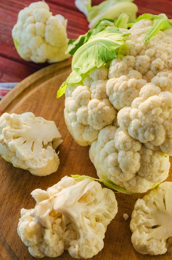 Partes de couve-flor imagem de stock. Imagem de fazenda - 78018885