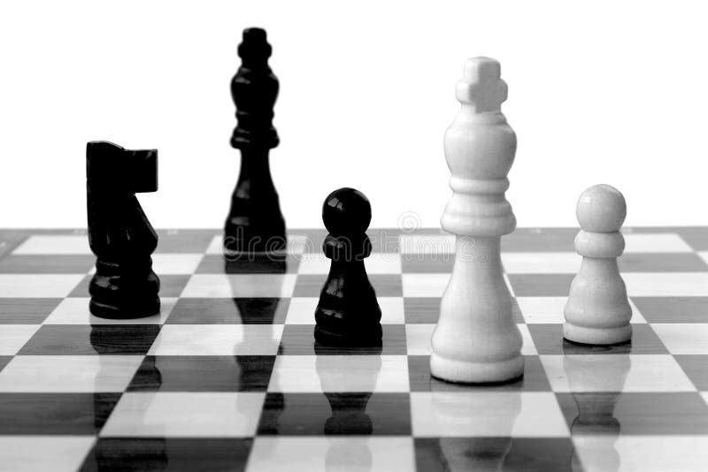 Partes De Xadrez, Rei Branco Sob O Ataque Foto de Stock - Imagem de ...