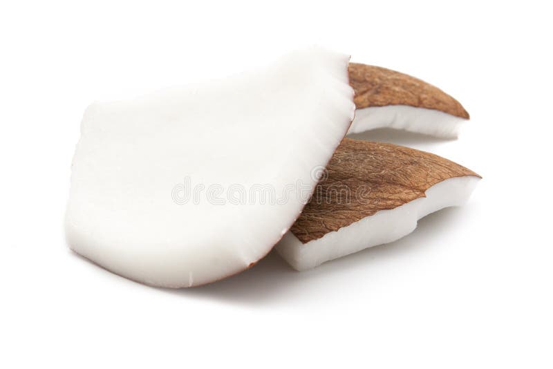Partes do coco isoladas imagem de stock. Imagem de corte - 85556491