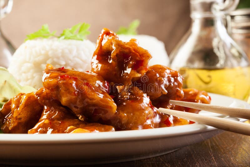 Partes Do Frango Frito Com Molho Do Agridoce Imagem de Stock - Imagem ...