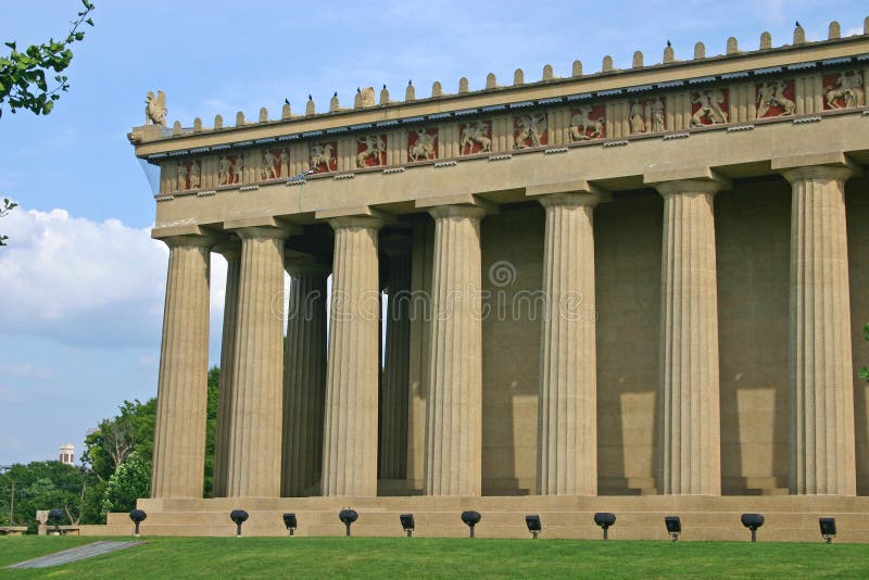 Parthenon Front Corner image stock. Image du parthénon - 32628383