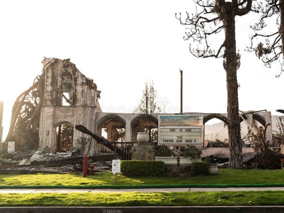 Partially Collapsed and Burned Structure Editorial Photo - Image of ...