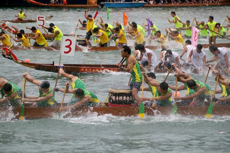 Participants Paddle Their Dragon Boats Editorial Stock Image - Image of ...