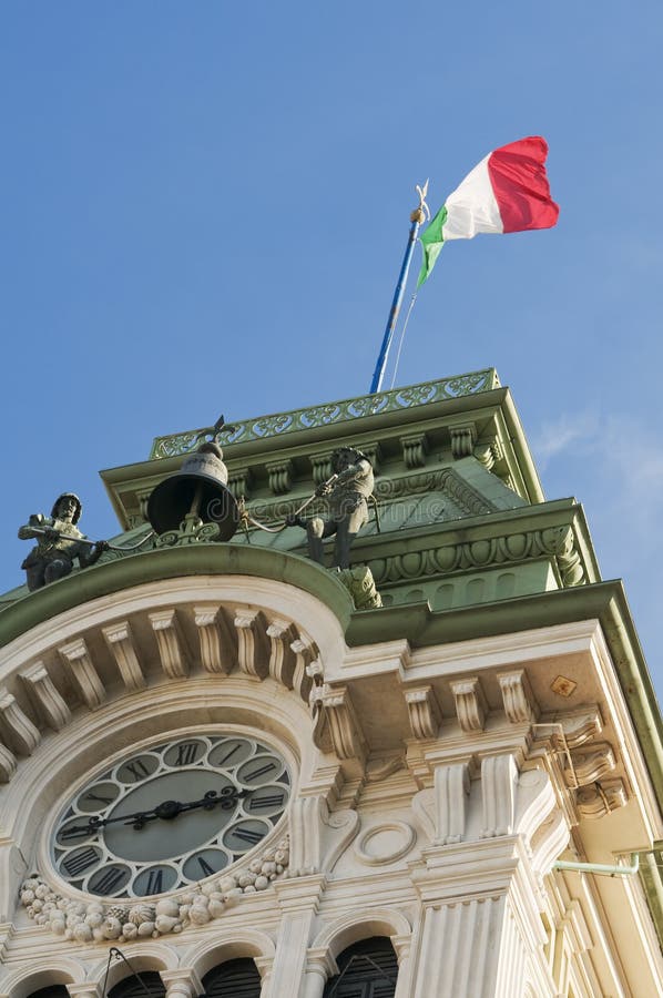 Particolare Del Municipio Di Trieste Fotografia Stock - Immagine di ...