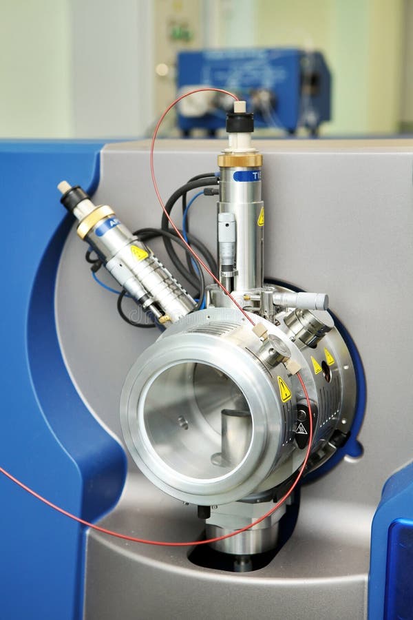 Massaspectrometer in Kernlaboratorium Stock Foto - Image of isotoop ...