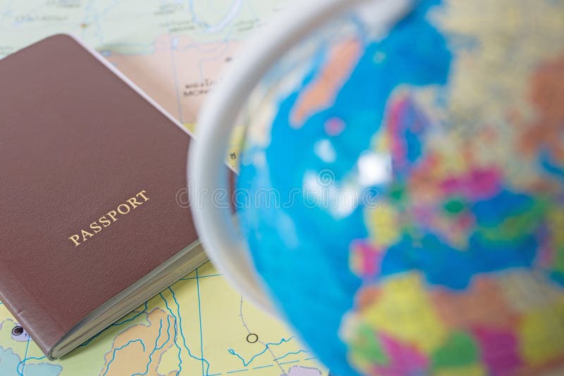 Pasaporte En Mapa Del Mundo Imagen de archivo - Imagen de viajero ...